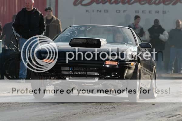 Suspension/alignment/tire combination for drag racing